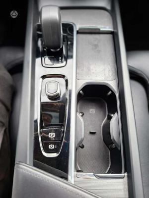 Melns Volvo XC60 2022 Šauļi, ar dzinēja tilpumu 1.97 L un nobraukumu 164 tūkst. km par 31950 €, foto 36 vietnē AUTOMOTO.COM.LV