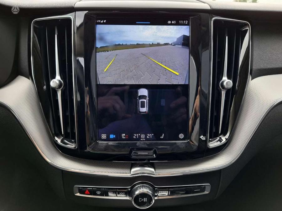 Melns Volvo XC60 2022 Šauļi, ar dzinēja tilpumu 1.97 L un nobraukumu 164 tūkst. km par 31950 €, foto 40 vietnē AUTOMOTO.COM.LV