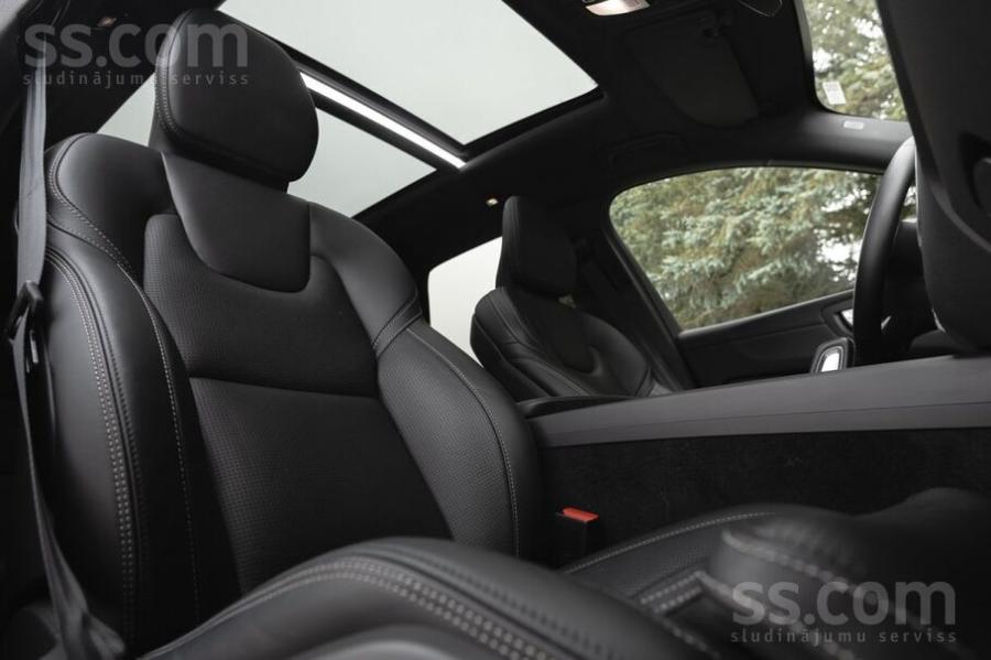 Melns Volvo XC60 2022 Jelgava, ar dzinēja tilpumu 2.00 L un nobraukumu 0 tūkst. km par 28500 €, foto 10 vietnē AUTOMOTO.COM.LV