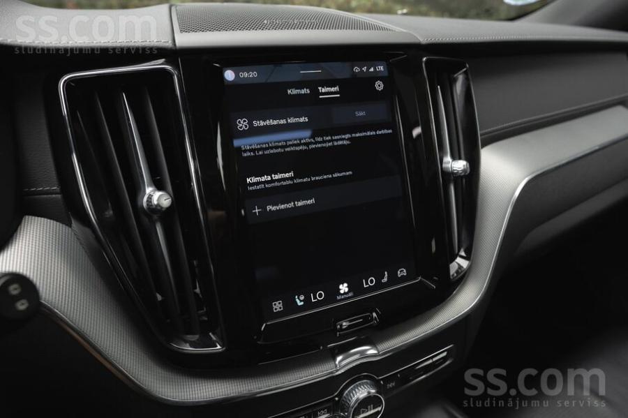 Melns Volvo XC60 2022 Jelgava, ar dzinēja tilpumu 2.00 L un nobraukumu 0 tūkst. km par 28500 €, foto 18 vietnē AUTOMOTO.COM.LV
