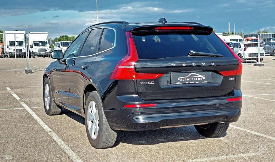 Melns Volvo XC60 2022 Viļņa, ar dzinēja tilpumu 1.97 L un nobraukumu 191 tūkst. km par 20800 €, foto 5 vietnē AUTOMOTO.COM.LV