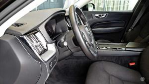 Melns Volvo XC60 2022 Viļņa, ar dzinēja tilpumu 1.97 L un nobraukumu 191 tūkst. km par 20800 €, foto 32 vietnē AUTOMOTO.COM.LV