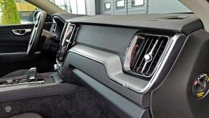 Melns Volvo XC60 2022 Viļņa, ar dzinēja tilpumu 1.97 L un nobraukumu 191 tūkst. km par 20800 €, foto 33 vietnē AUTOMOTO.COM.LV