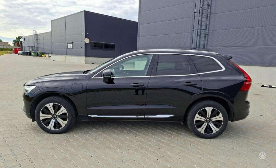 Melns Volvo XC60 2022 Šauļi, ar dzinēja tilpumu 1.97 L un nobraukumu 164 tūkst. km par 30950 €, foto 12 vietnē AUTOMOTO.COM.LV