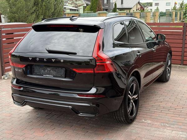 Black Volvo XC60 2022 in Siauliai, with an engine capacity of 1.97 L and mileage of 186 thousand km for 28190 €, photo 6 on AUTOMOTO.COM.LV