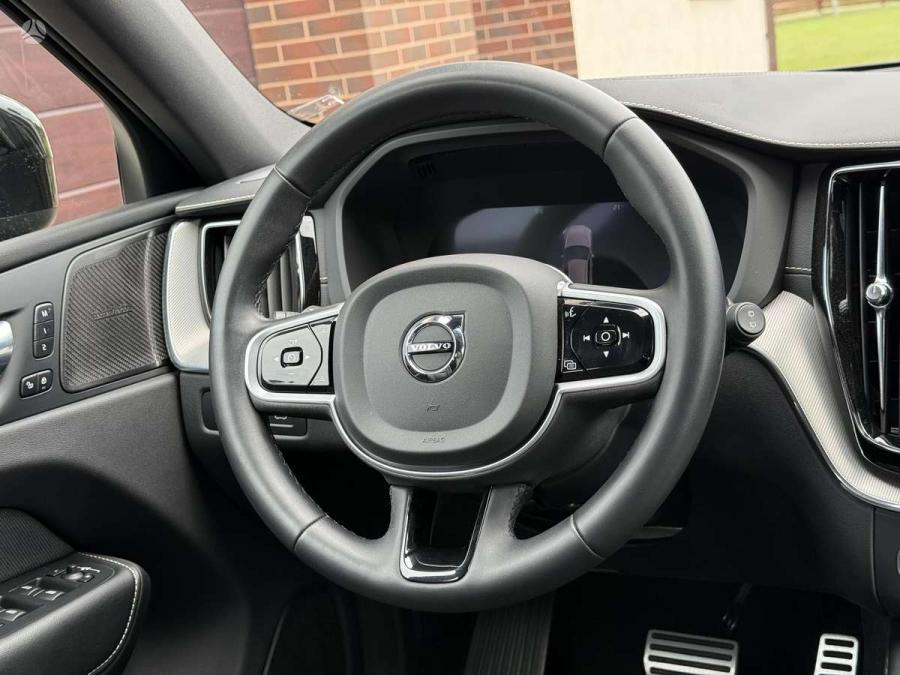 Melns Volvo XC60 2022 Šauļi, ar dzinēja tilpumu 1.97 L un nobraukumu 186 tūkst. km par 28190 €, foto 15 vietnē AUTOMOTO.COM.LV
