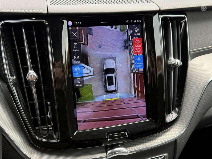 Melns Volvo XC60 2022 Šauļi, ar dzinēja tilpumu 1.97 L un nobraukumu 186 tūkst. km par 28190 €, foto 18 vietnē AUTOMOTO.COM.LV