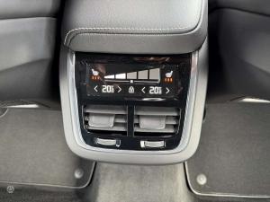 Melns Volvo XC60 2022 Šauļi, ar dzinēja tilpumu 1.97 L un nobraukumu 186 tūkst. km par 28190 €, foto 25 vietnē AUTOMOTO.COM.LV