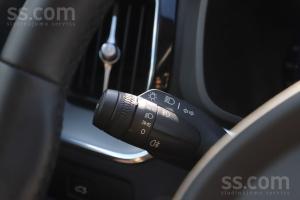 Black Volvo XC60 2022 in Tukums, with an engine capacity of 2.00 L and mileage of 85 thousand km for 29000 €, photo 13 on AUTOMOTO.COM.LV