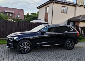 Black Volvo XC60 2022 in Siauliai, with an engine capacity of 2.00 L and mileage of 219 thousand km for 26500 €, photo 5 on AUTOMOTO.COM.LV