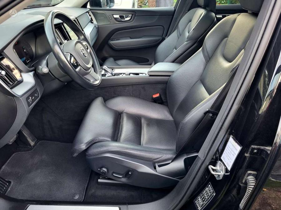 Black Volvo XC60 2022 in Siauliai, with an engine capacity of 2.00 L and mileage of 219 thousand km for 26500 €, photo 21 on AUTOMOTO.COM.LV