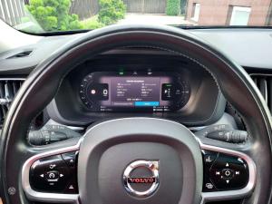Black Volvo XC60 2022 in Siauliai, with an engine capacity of 2.00 L and mileage of 219 thousand km for 26500 €, photo 26 on AUTOMOTO.COM.LV
