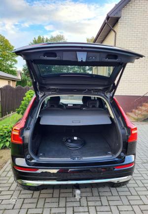 Black Volvo XC60 2022 in Siauliai, with an engine capacity of 2.00 L and mileage of 219 thousand km for 26500 €, photo 36 on AUTOMOTO.COM.LV