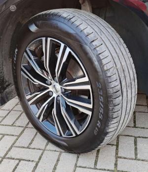 Black Volvo XC60 2022 in Siauliai, with an engine capacity of 2.00 L and mileage of 219 thousand km for 26500 €, photo 38 on AUTOMOTO.COM.LV