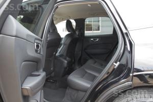 Black Volvo XC60 2022 in Tukums, with an engine capacity of 2.00 L and mileage of 223 thousand km for 22900 €, photo 21 on AUTOMOTO.COM.LV