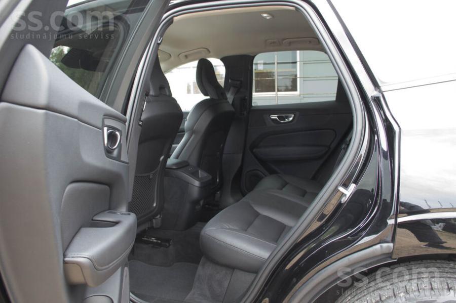 Black Volvo XC60 2022 in Tukums, with an engine capacity of 2.00 L and mileage of 223 thousand km for 22900 €, photo 21 on AUTOMOTO.COM.LV