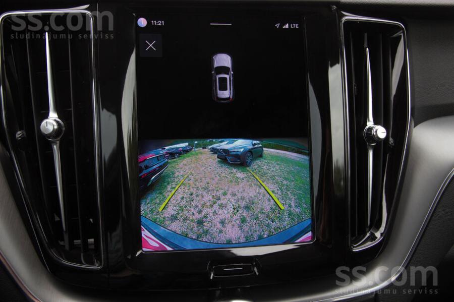 Black Volvo XC60 2022 in Tukums, with an engine capacity of 2.00 L and mileage of 223 thousand km for 22900 €, photo 51 on AUTOMOTO.COM.LV