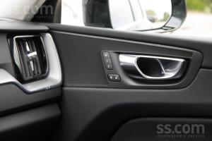 Black Volvo XC60 2022 in Tukums, with an engine capacity of 2.00 L and mileage of 223 thousand km for 22900 €, photo 34 on AUTOMOTO.COM.LV