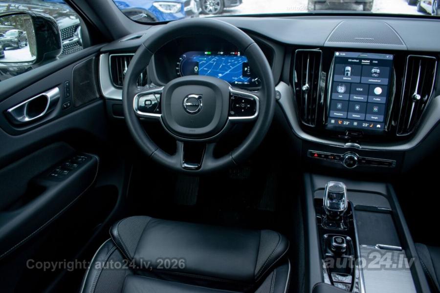 Melns Volvo XC60 2023 Tallina, ar dzinēja tilpumu 2.00 L un nobraukumu 63 tūkst. km par 45990 €, foto 3 vietnē AUTOMOTO.COM.LV