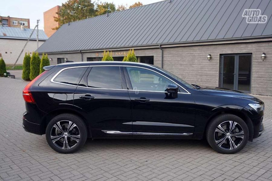 Black Volvo XC60 2023 in Kedainiai, with an engine capacity of 2.00 L and mileage of 29 thousand km for 39850 €, photo 7 on AUTOMOTO.COM.LV