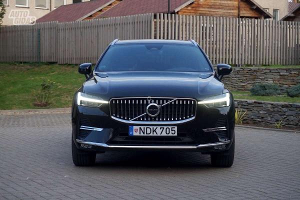 Black Volvo XC60 2023 in Kedainiai, with an engine capacity of 2.00 L and mileage of 29 thousand km for 39850 €, photo 7 on AUTOMOTO.COM.LV