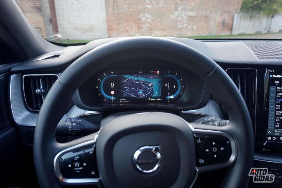 Black Volvo XC60 2023 in Kedainiai, with an engine capacity of 2.00 L and mileage of 29 thousand km for 39850 €, photo 22 on AUTOMOTO.COM.LV
