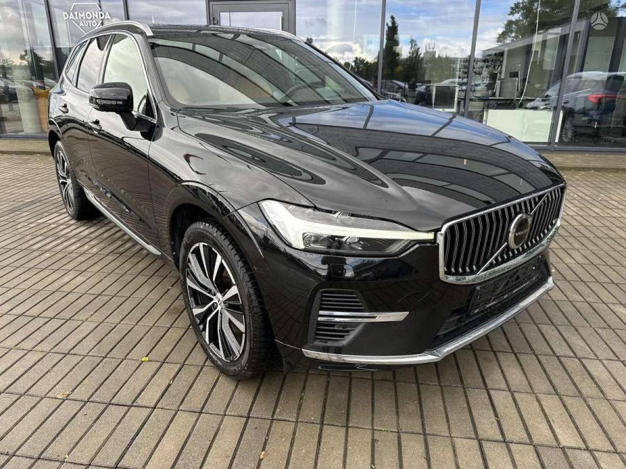 Black Volvo XC60 2023 in Kaunas, with an engine capacity of 1.97 L and mileage of 210 thousand km for 28900 €, photo 3 on AUTOMOTO.COM.LV