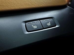 Black Volvo XC60 2023 in Kaunas, with an engine capacity of 1.97 L and mileage of 210 thousand km for 28900 €, photo 20 on AUTOMOTO.COM.LV