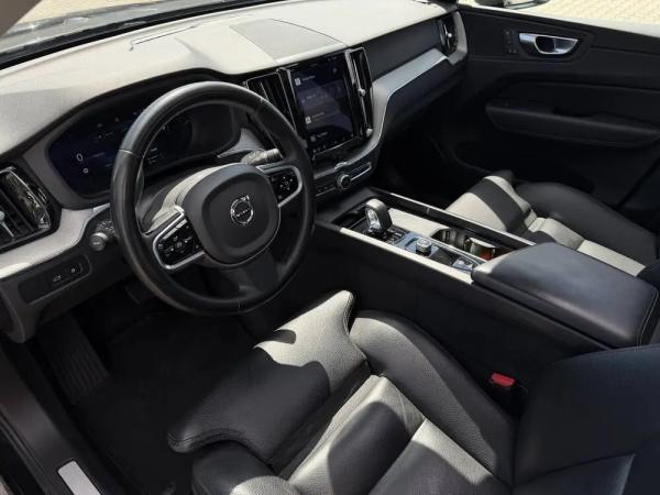 Melns Volvo XC60 2023 Rīga, ar dzinēja tilpumu 2.00 L un nobraukumu 172 tūkst. km par 29990 €, foto 9 vietnē AUTOMOTO.COM.LV