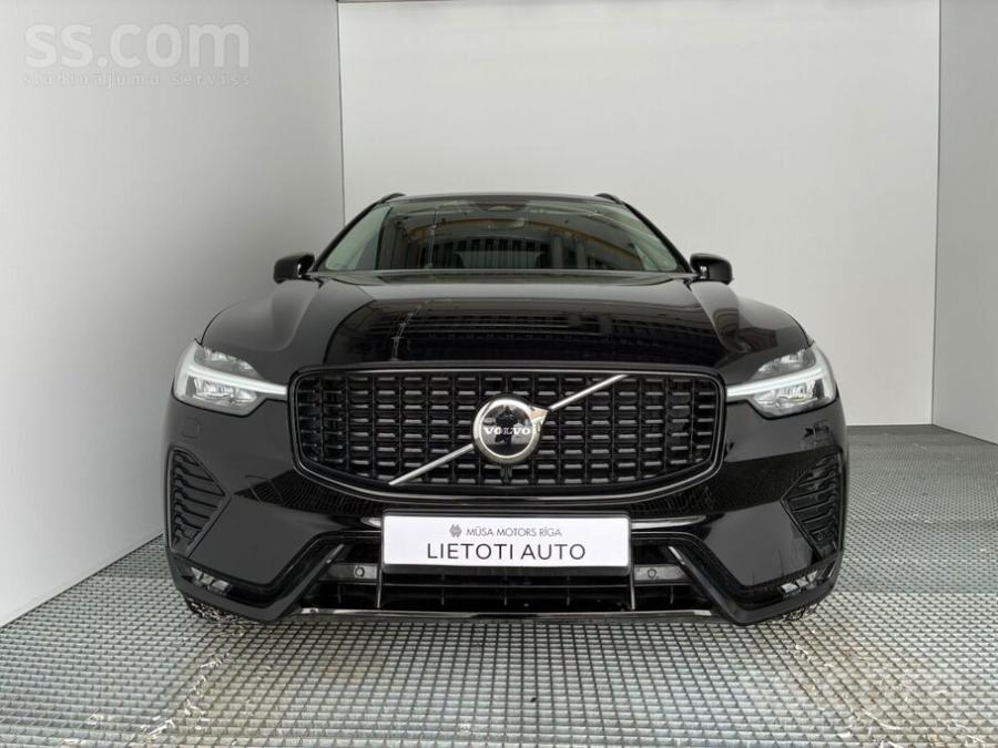 Melns Volvo XC60 2023 Rīga, ar dzinēja tilpumu 2.00 L un nobraukumu 139 tūkst. km par 37490 €, foto 3 vietnē AUTOMOTO.COM.LV
