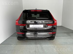 Melns Volvo XC60 2023 Rīga, ar dzinēja tilpumu 2.00 L un nobraukumu 139 tūkst. km par 37490 €, foto 5 vietnē AUTOMOTO.COM.LV