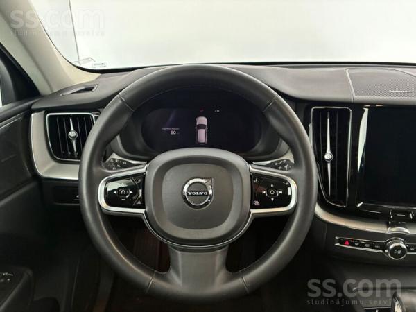Black Volvo XC60 2023 in Riga, with an engine capacity of 2.00 L and mileage of 139 thousand km for 37490 €, photo 9 on AUTOMOTO.COM.LV