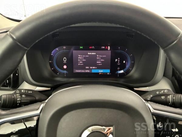 Black Volvo XC60 2023 in Riga, with an engine capacity of 2.00 L and mileage of 139 thousand km for 37490 €, photo 10 on AUTOMOTO.COM.LV
