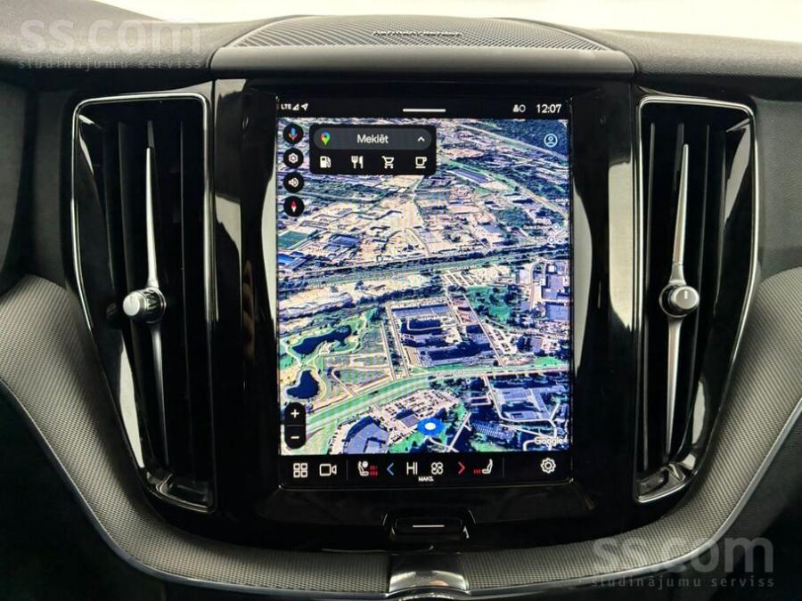 Melns Volvo XC60 2023 Rīga, ar dzinēja tilpumu 2.00 L un nobraukumu 139 tūkst. km par 37490 €, foto 13 vietnē AUTOMOTO.COM.LV