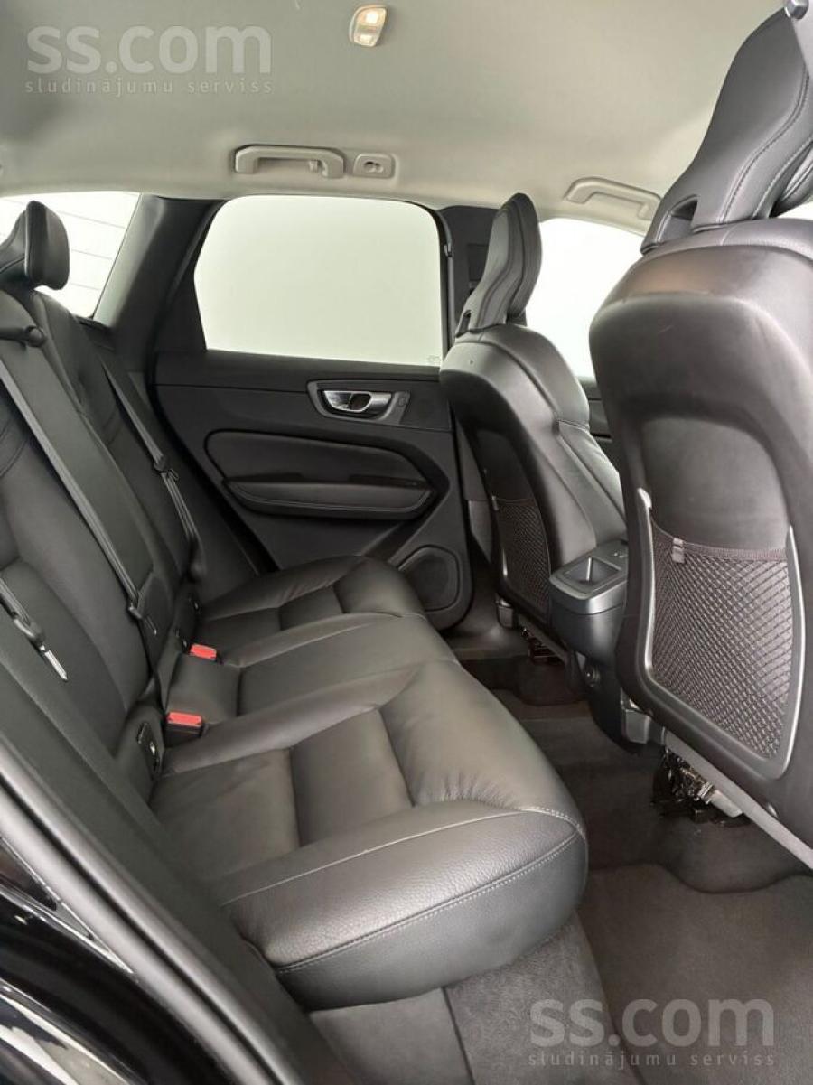 Melns Volvo XC60 2023 Rīga, ar dzinēja tilpumu 2.00 L un nobraukumu 139 tūkst. km par 37490 €, foto 16 vietnē AUTOMOTO.COM.LV