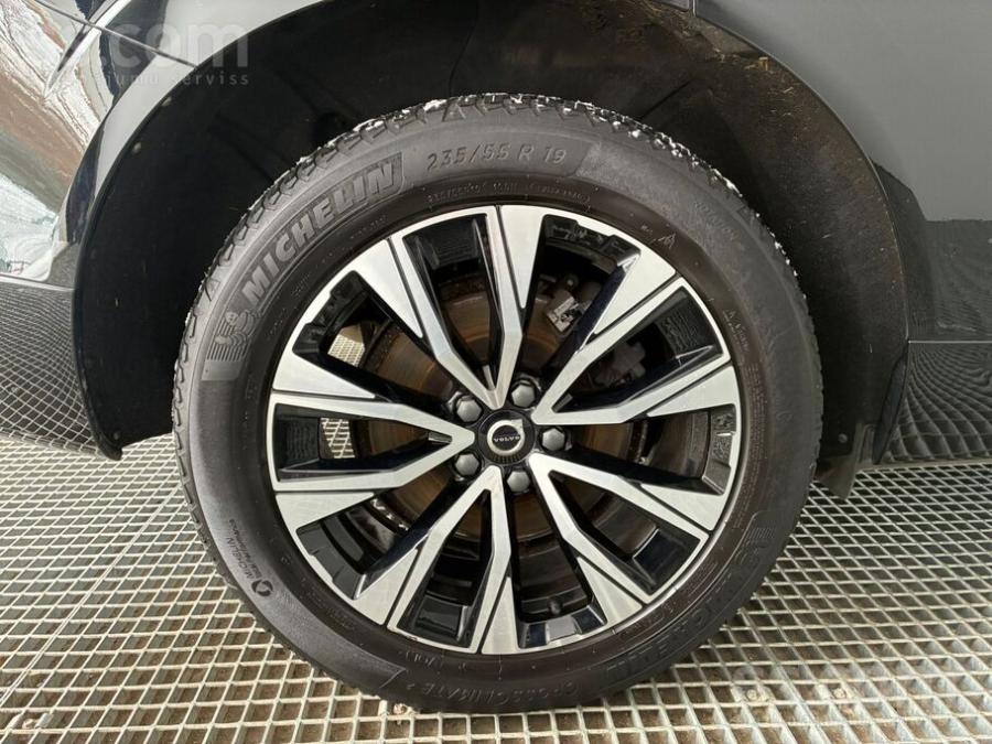 Melns Volvo XC60 2023 Rīga, ar dzinēja tilpumu 2.00 L un nobraukumu 139 tūkst. km par 37490 €, foto 18 vietnē AUTOMOTO.COM.LV