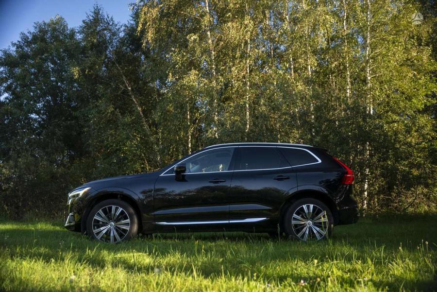 Melns Volvo XC60 2023 Viļņa, ar dzinēja tilpumu 1.99 L un nobraukumu 15 tūkst. km par 34500 €, foto 7 vietnē AUTOMOTO.COM.LV