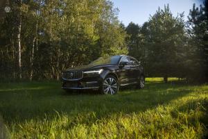 Melns Volvo XC60 2023 Viļņa, ar dzinēja tilpumu 1.99 L un nobraukumu 15 tūkst. km par 34500 €, foto 8 vietnē AUTOMOTO.COM.LV