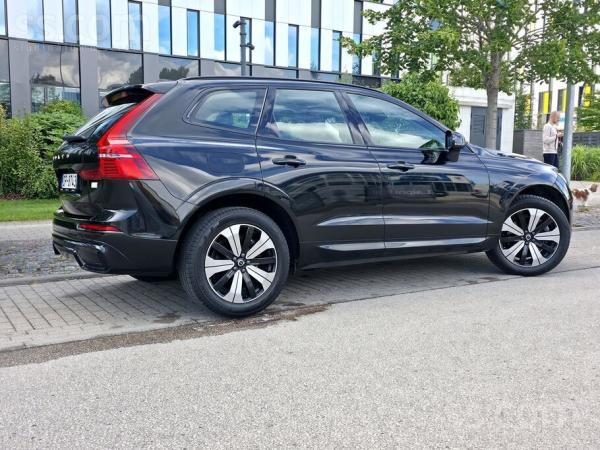 Black Volvo XC60 2023 in Riga, with an engine capacity of 2.00 L and mileage of 172 thousand km for 29990 €, photo 4 on AUTOMOTO.COM.LV