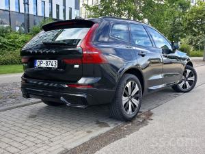Black Volvo XC60 2023 in Riga, with an engine capacity of 2.00 L and mileage of 172 thousand km for 29990 €, photo 6 on AUTOMOTO.COM.LV