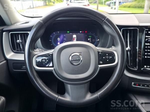 Black Volvo XC60 2023 in Riga, with an engine capacity of 2.00 L and mileage of 172 thousand km for 29990 €, photo 10 on AUTOMOTO.COM.LV