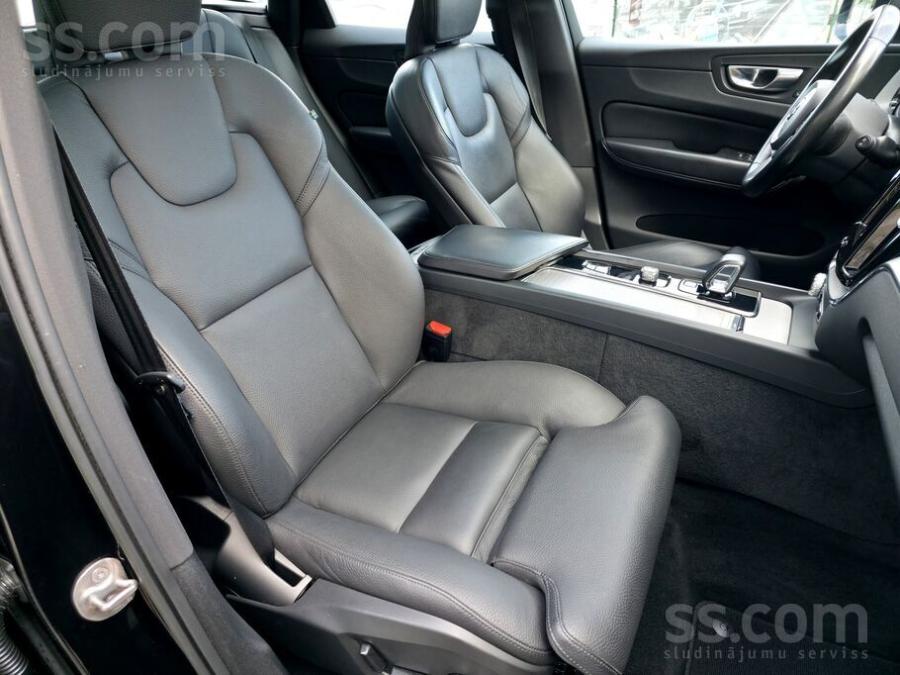 Black Volvo XC60 2023 in Riga, with an engine capacity of 2.00 L and mileage of 172 thousand km for 29990 €, photo 22 on AUTOMOTO.COM.LV