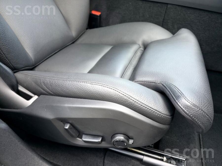 Black Volvo XC60 2023 in Riga, with an engine capacity of 2.00 L and mileage of 172 thousand km for 29990 €, photo 23 on AUTOMOTO.COM.LV