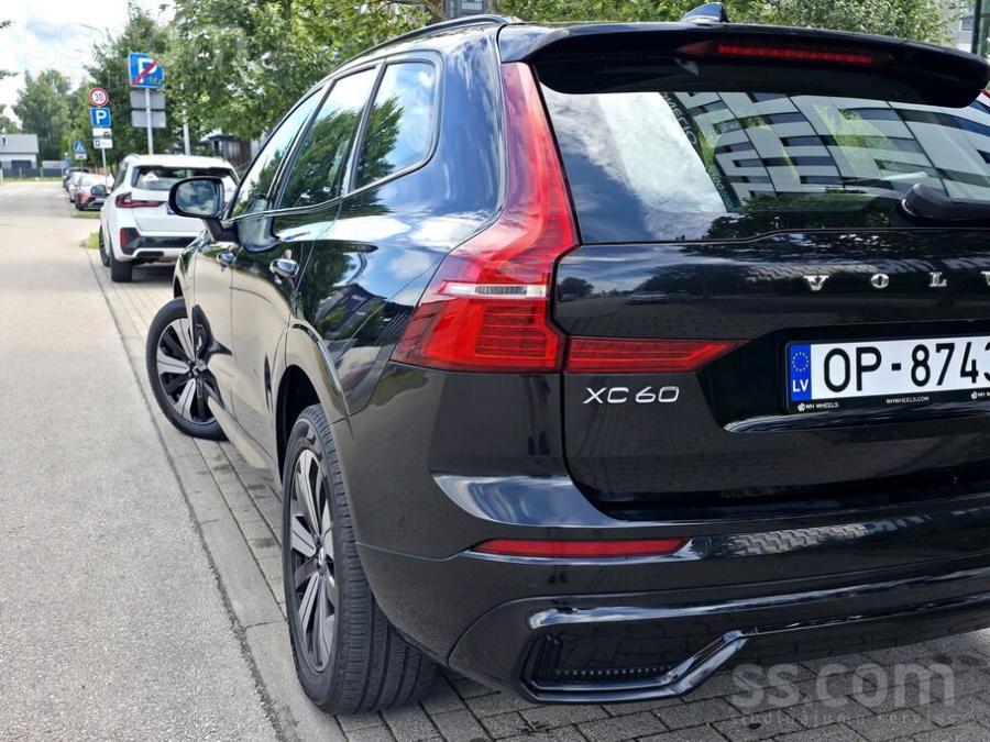 Black Volvo XC60 2023 in Riga, with an engine capacity of 2.00 L and mileage of 172 thousand km for 29990 €, photo 27 on AUTOMOTO.COM.LV