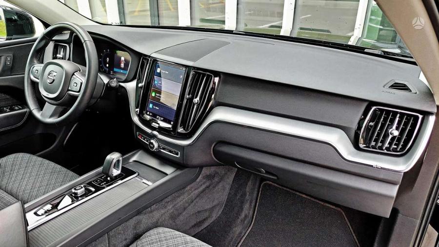 Melns Volvo XC60 2023 Viļņa, ar dzinēja tilpumu 1.97 L un nobraukumu 160 tūkst. km par 28500 €, foto 32 vietnē AUTOMOTO.COM.LV