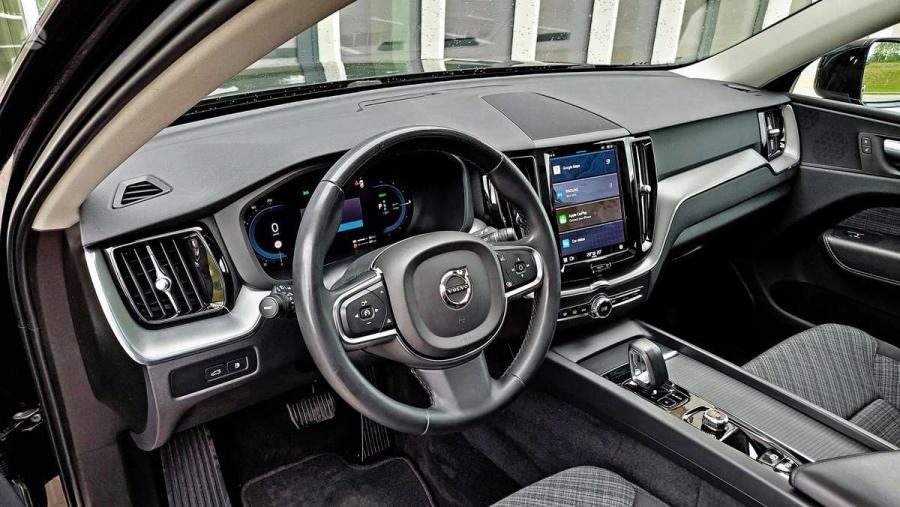 Melns Volvo XC60 2023 Viļņa, ar dzinēja tilpumu 1.97 L un nobraukumu 160 tūkst. km par 28500 €, foto 33 vietnē AUTOMOTO.COM.LV