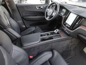 Melns Volvo XC60 2023 Viļņa, ar dzinēja tilpumu 1.97 L un nobraukumu 36 tūkst. km par 49220 €, foto 10 vietnē AUTOMOTO.COM.LV