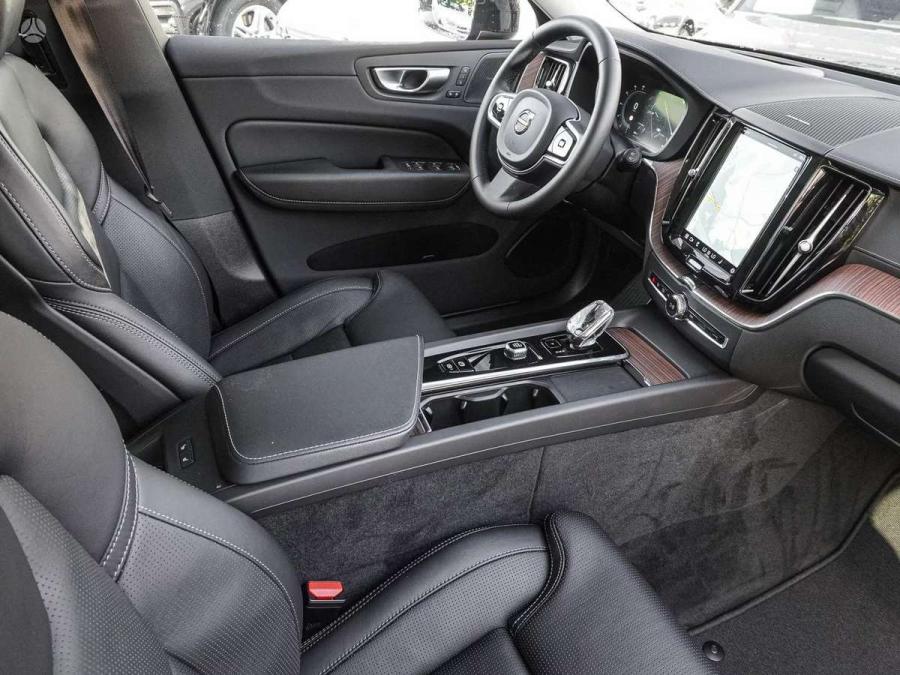 Melns Volvo XC60 2023 Viļņa, ar dzinēja tilpumu 1.97 L un nobraukumu 36 tūkst. km par 49220 €, foto 10 vietnē AUTOMOTO.COM.LV