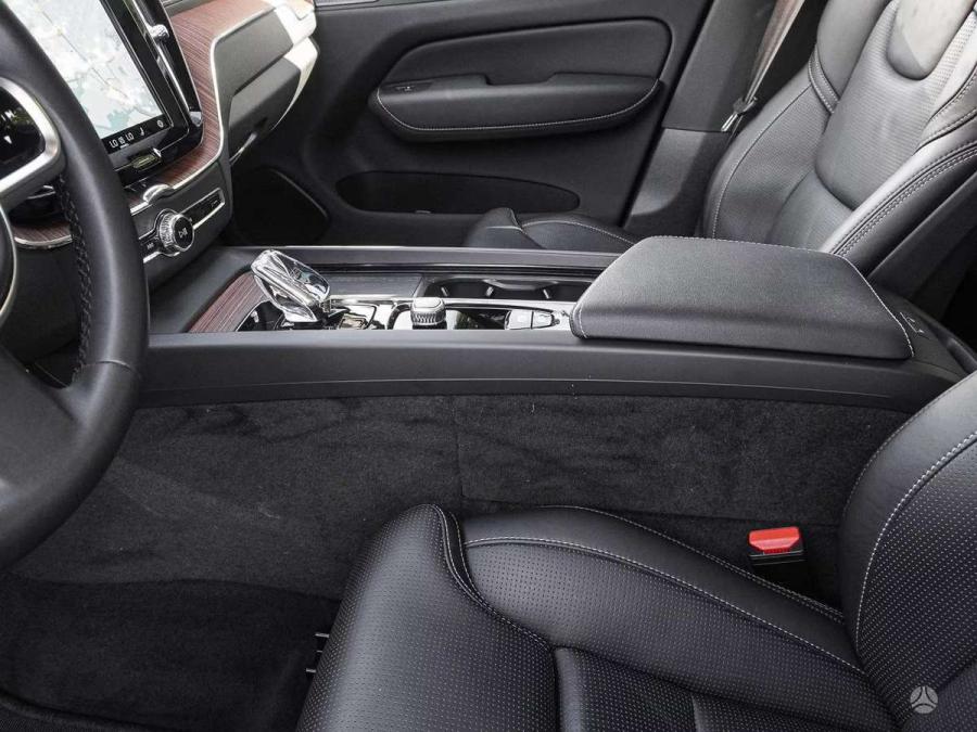 Melns Volvo XC60 2023 Viļņa, ar dzinēja tilpumu 1.97 L un nobraukumu 36 tūkst. km par 49220 €, foto 16 vietnē AUTOMOTO.COM.LV