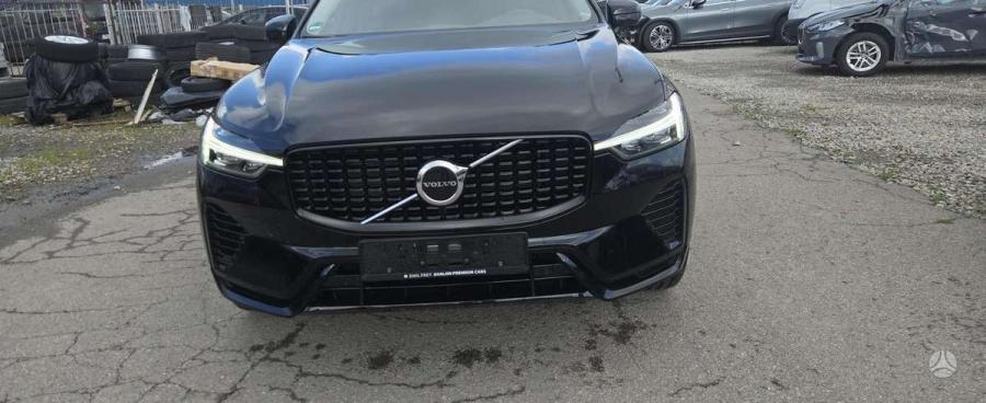 Melns Volvo XC60 2023 Šauļi, ar dzinēja tilpumu 1.97 L un nobraukumu 90 tūkst. km par 27900 €, foto 1 vietnē AUTOMOTO.COM.LV